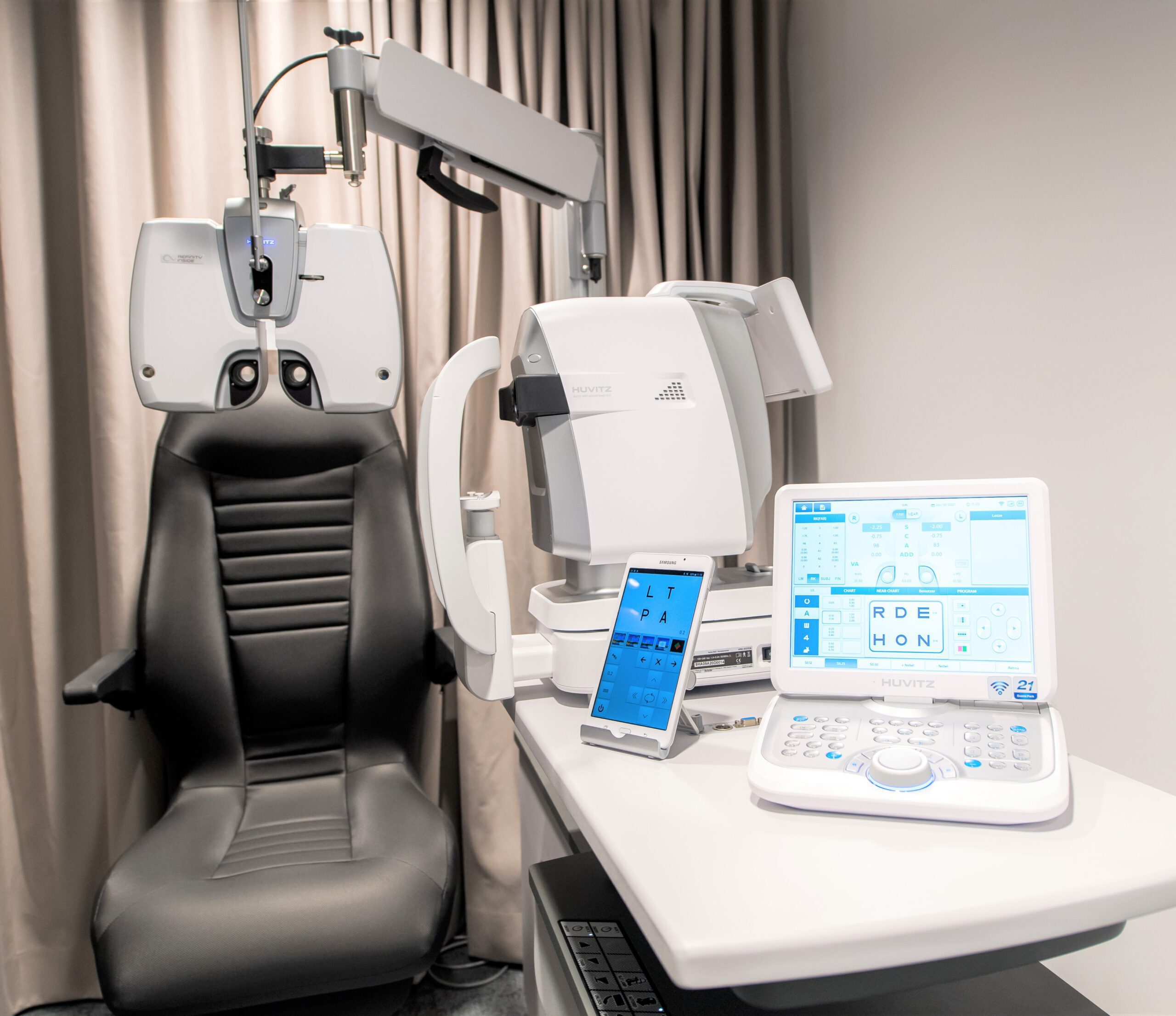 Kostenloser Sehtest | Optik Hallmann | Sehtest vom Optiker